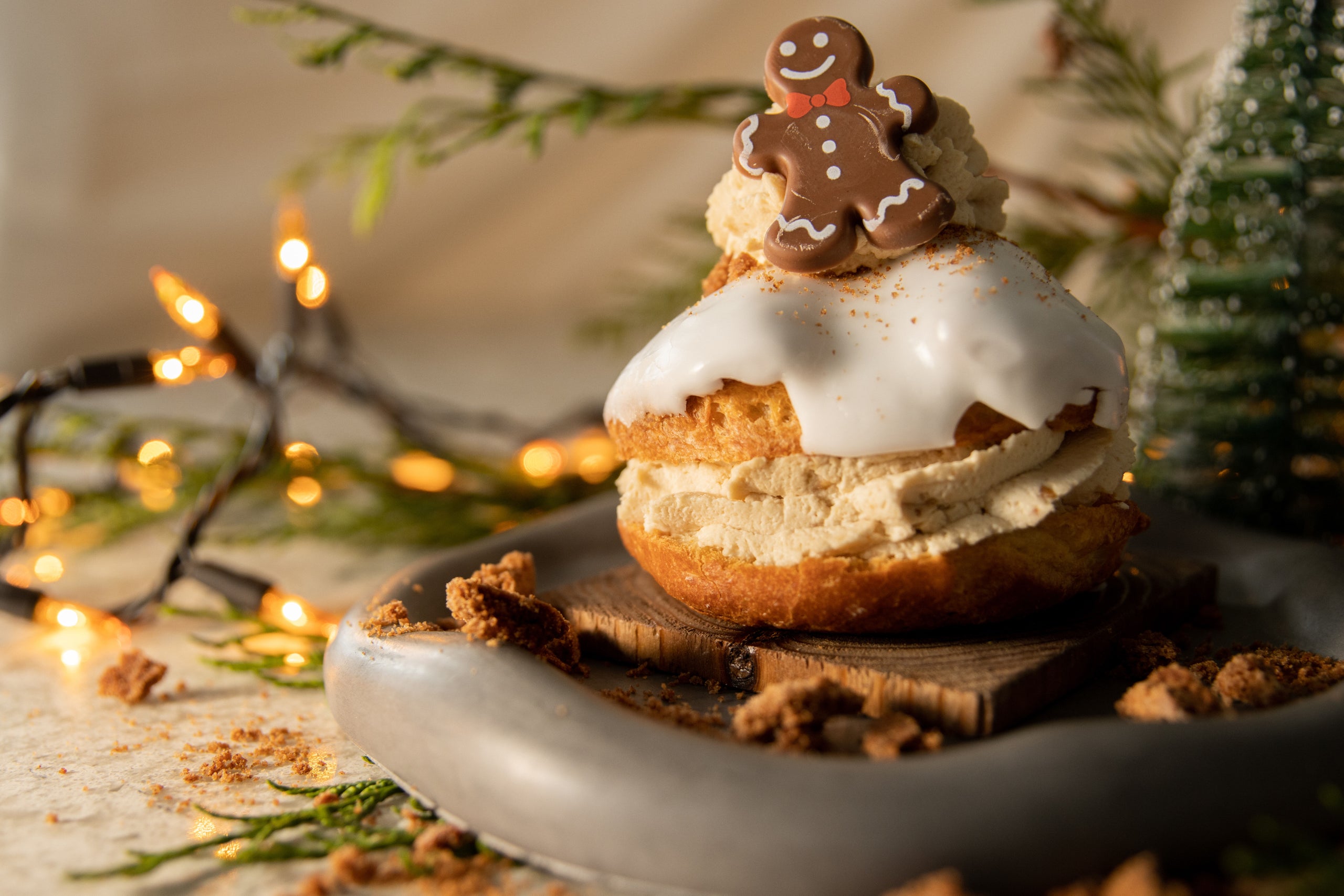 Gingerbread Puff | Benanna Bakery